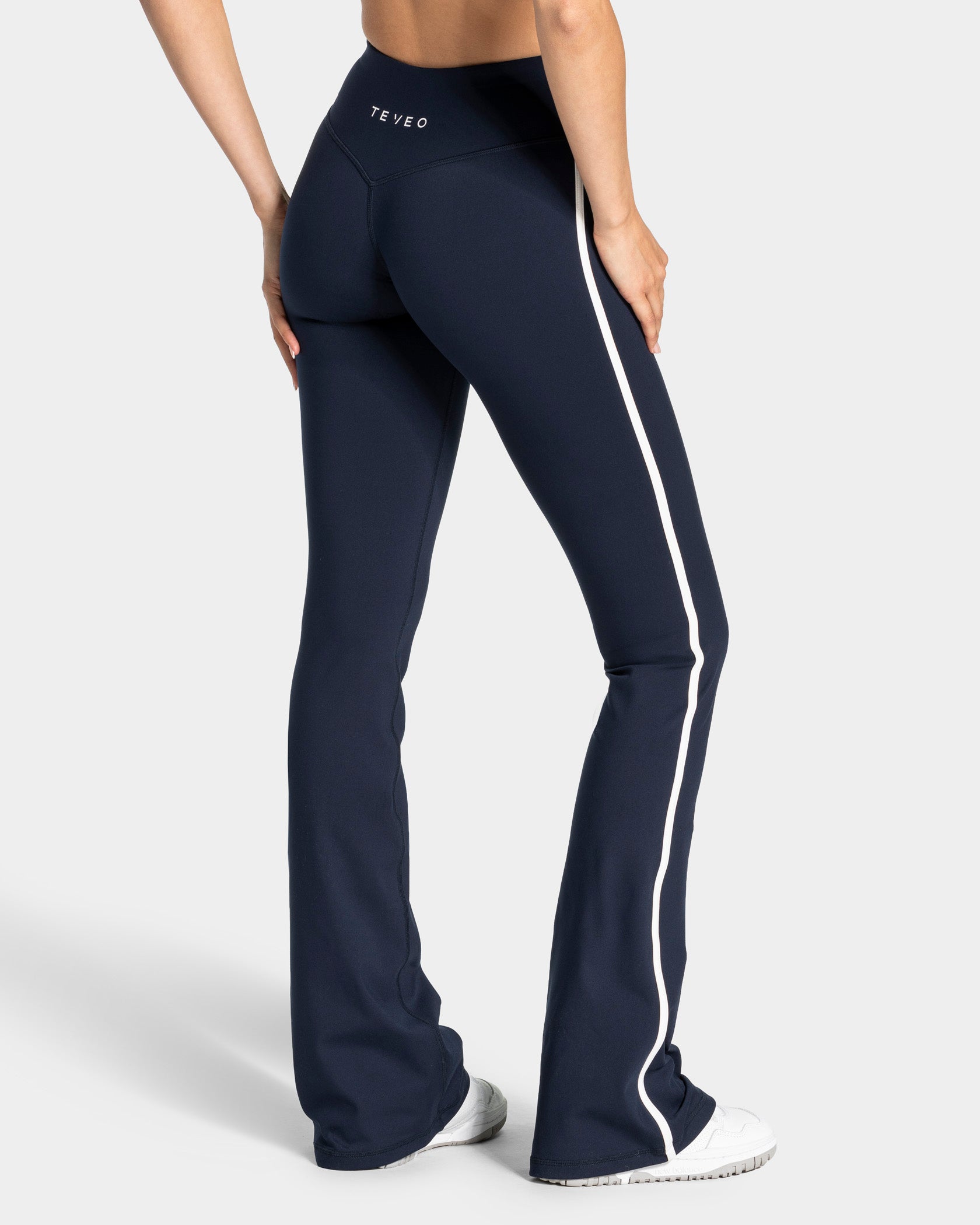 Soft Flared Leggings – Tall ‘Midnight’